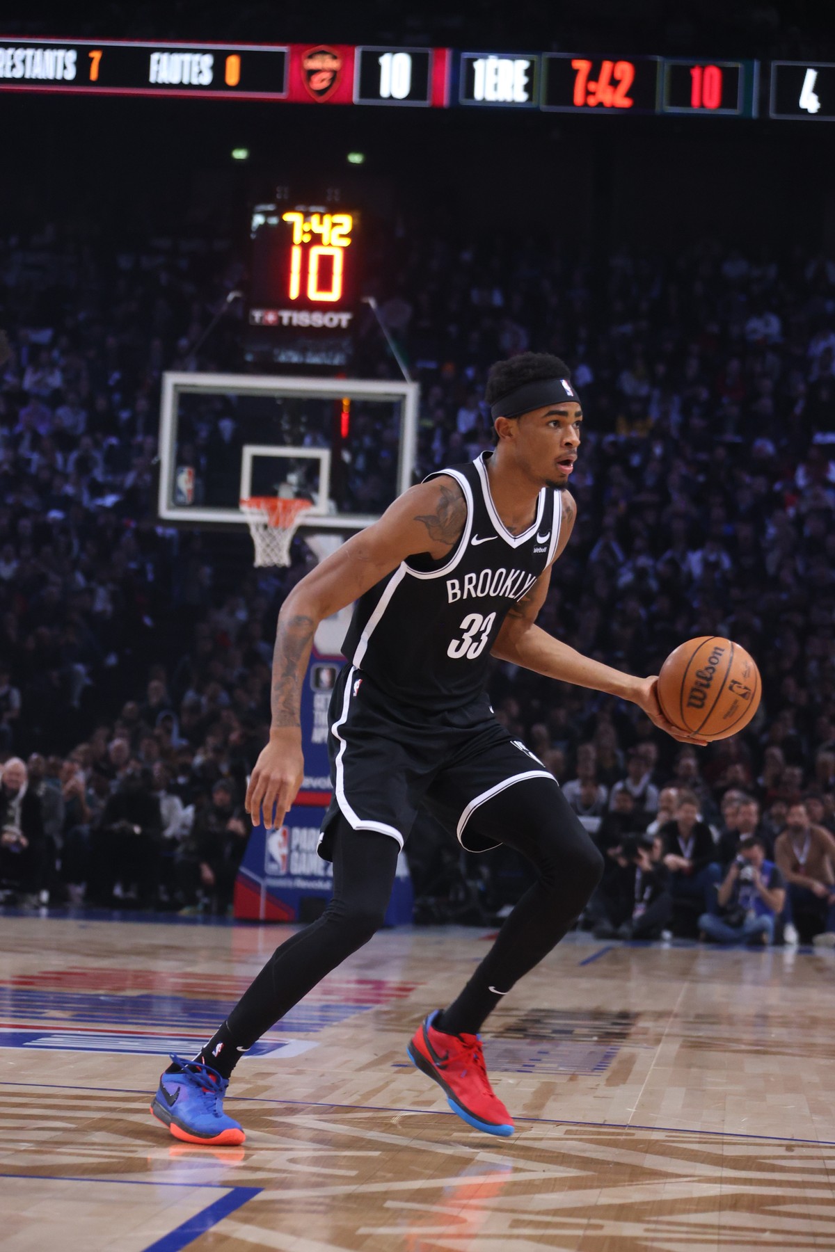 Thompson e Claxton se estranham e clima esquenta na NBA em Paris | nba | ge