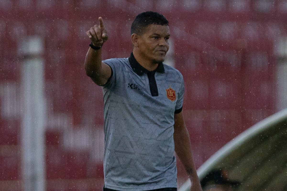 Araguaia acerta com o técnico Odil Soares para disputa da Copa FMF ...