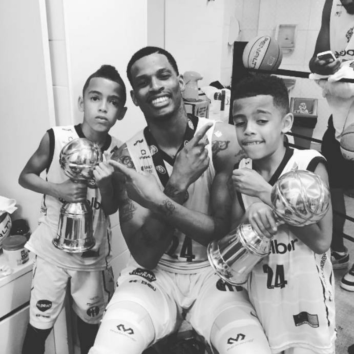 Após tentativas frustradas de "virar" brasileiro, Shamell vê filhos ...