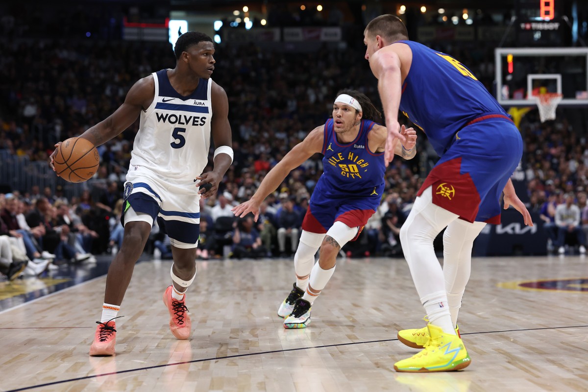 NBA: Wolves vencem os Nuggets e abrem 1 a 0 na semifinal do Oeste | nba ...
