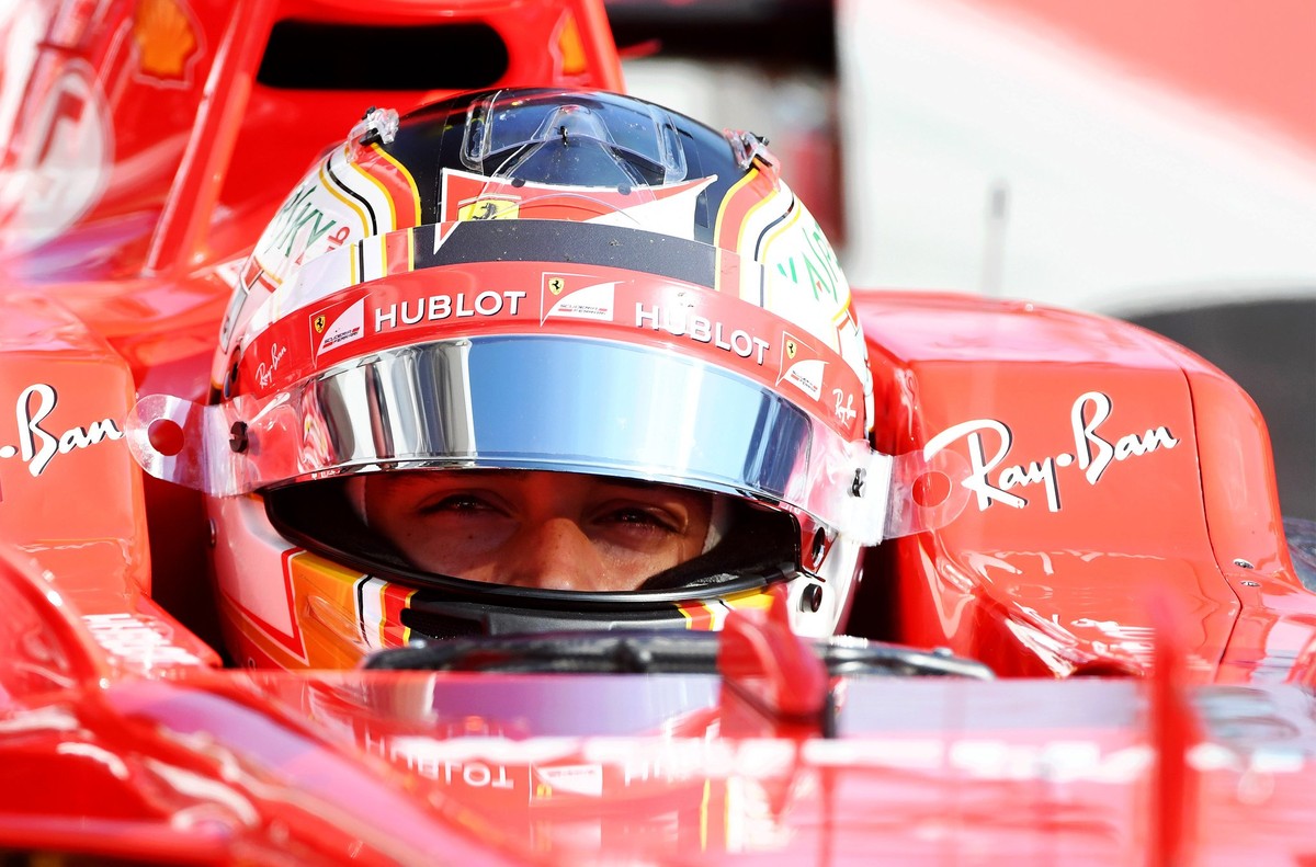 Leclerc, atual líder da F2, é o mais rápido nos testes coletivos da F1 ...
