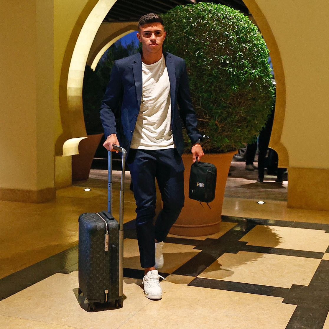 Mycael, goleiro do Athletico, se apresenta à seleção brasileira no ...
