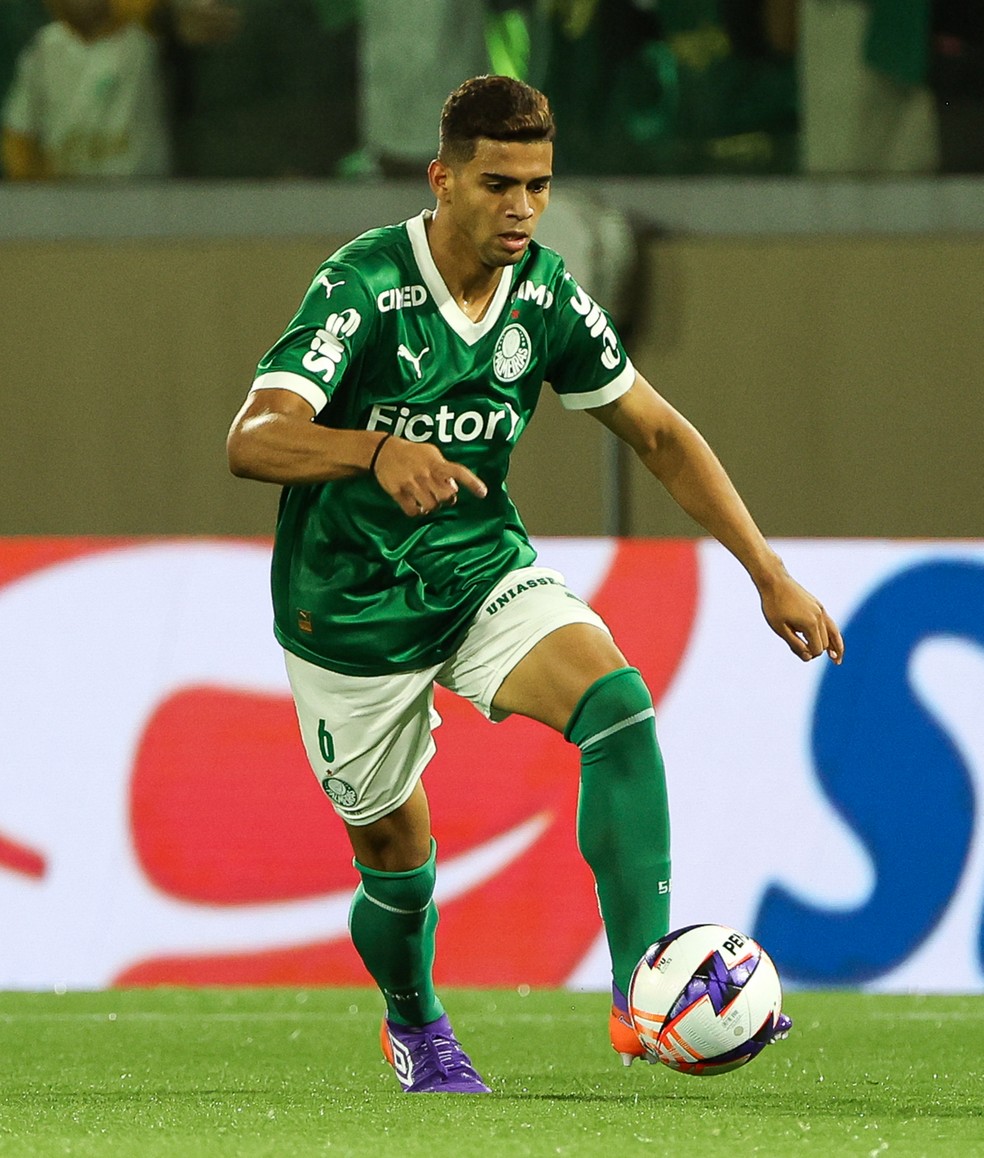 arthur lateral esquerdo