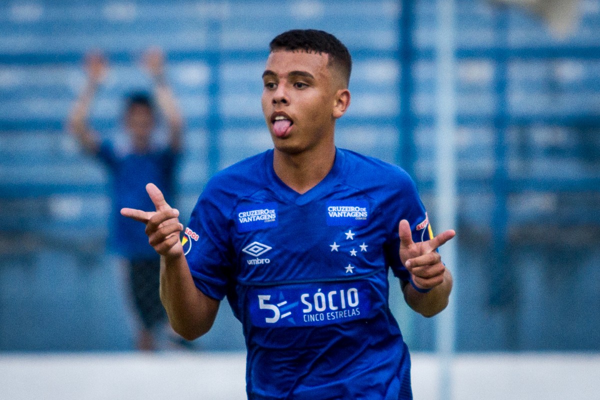 Com multa milionária, Popó "cresce" na carreira, mas Cruzeiro adota ...