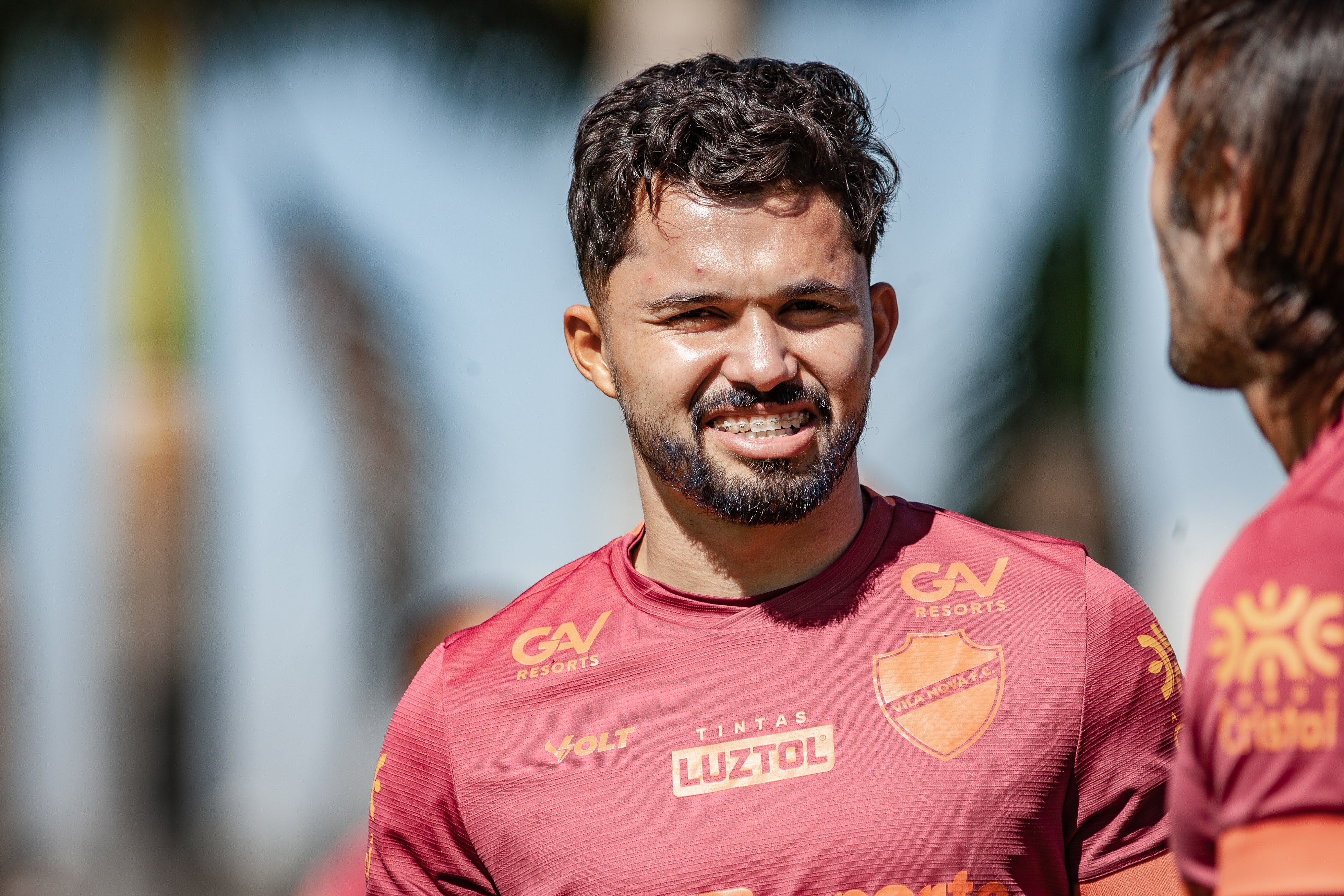 De volta ao time do Vila Nova, Alesson mira vitória em confronto direto ...