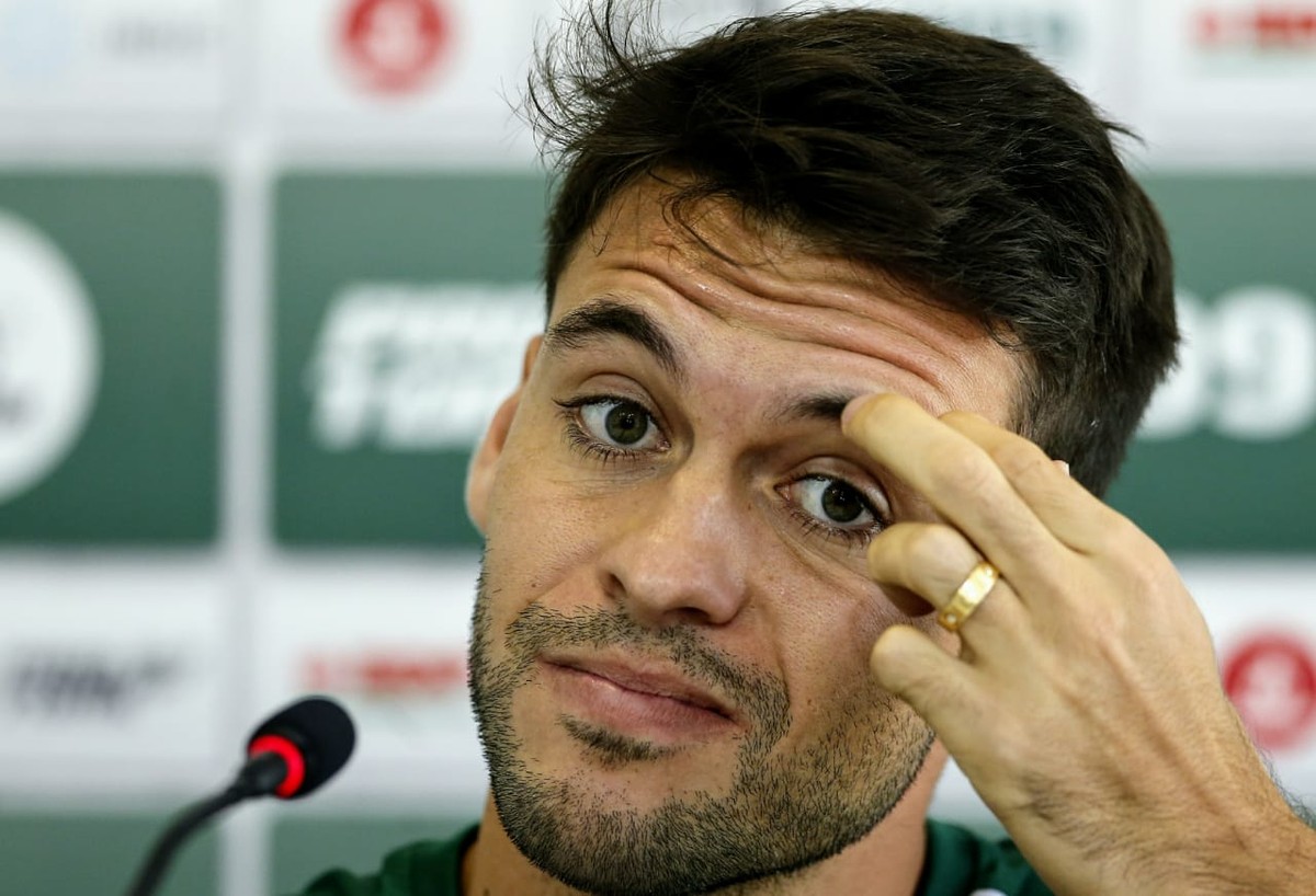 Com três jogos em 100 dias, Felipe Mattioni ganha nova chance no ...