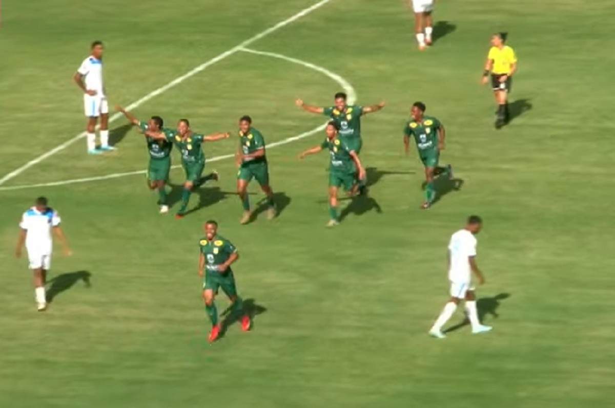 Paracatu vence Essube na estreia do hexagonal da 2ª Divisão | Ge