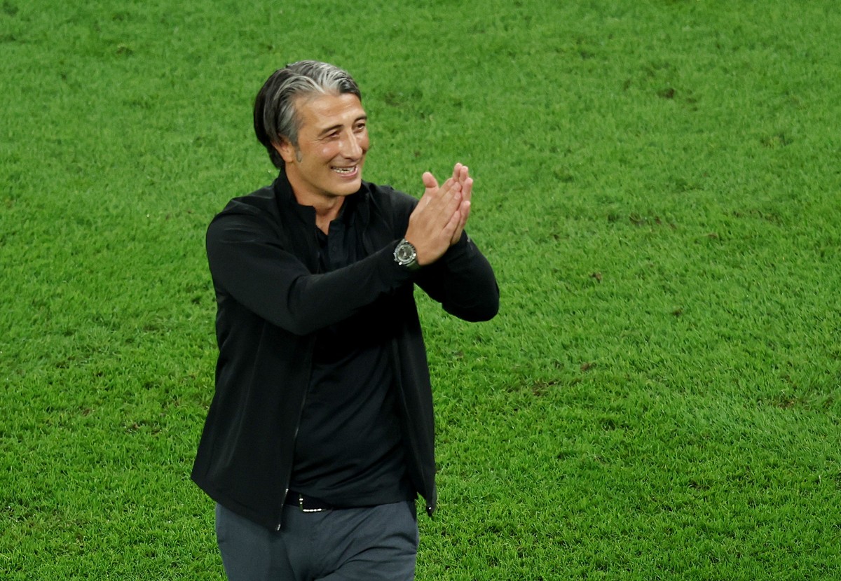 Técnico da Suíça diz que Xhaka carregou time e crê em vaga contra ...