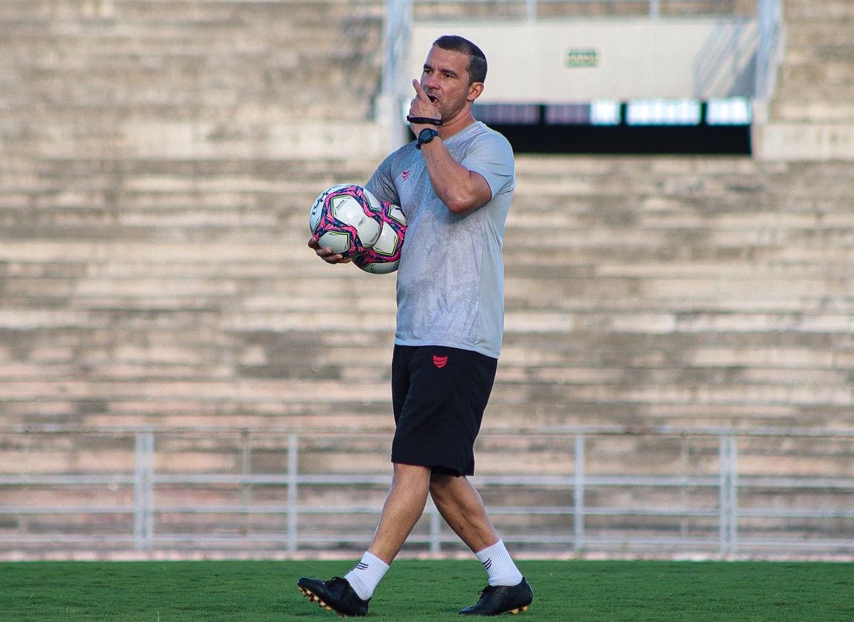 Ranielle trata título pernambucano como meta pessoal em início no Santa ...