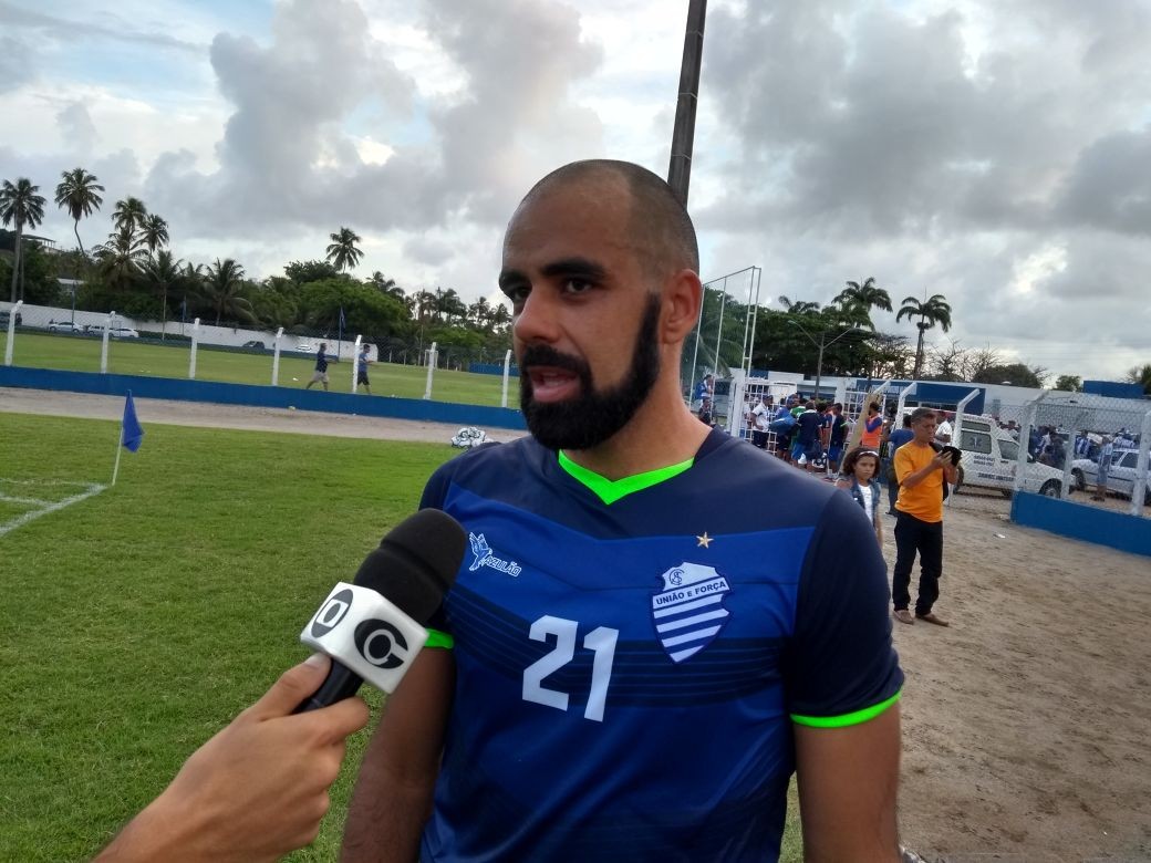 Meia do CSA, Daniel Costa fala da estreia no Nordestão: "Vamos chegar ...