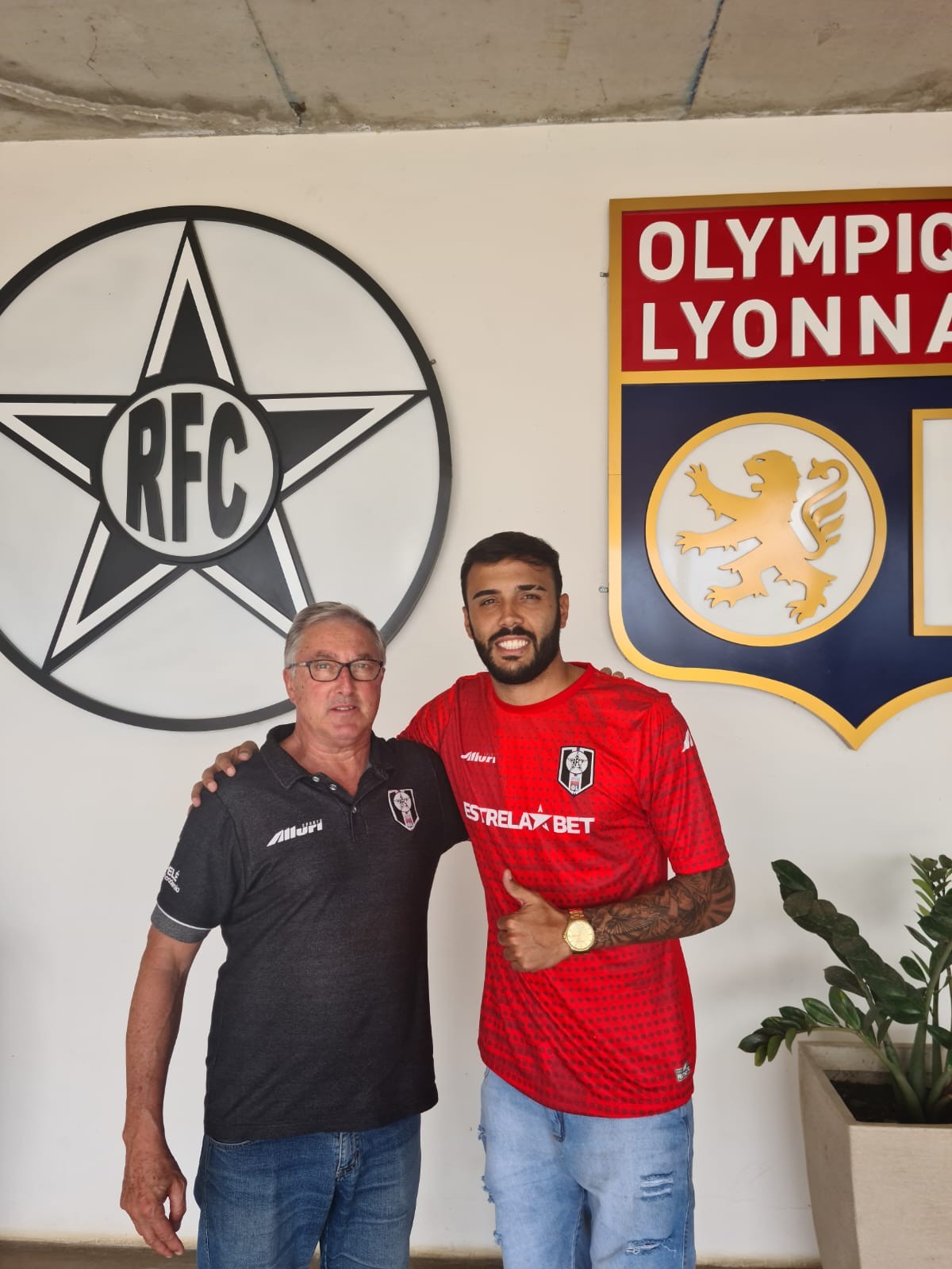 Herói do título da Taça Rio, Jefferson renova contrato com o Resende ...