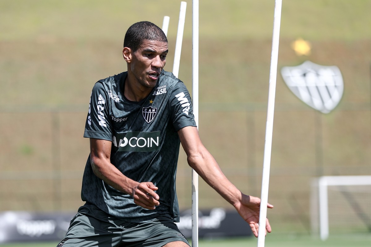 Leonardo Silva não crava data para aposentadoria e vê Atlético-MG ...