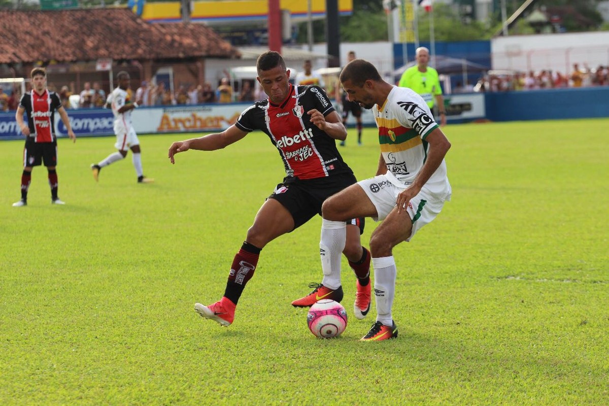 JEC começa a somar fora de casa, e Alex Ruan celebra: "Ano passado era ...