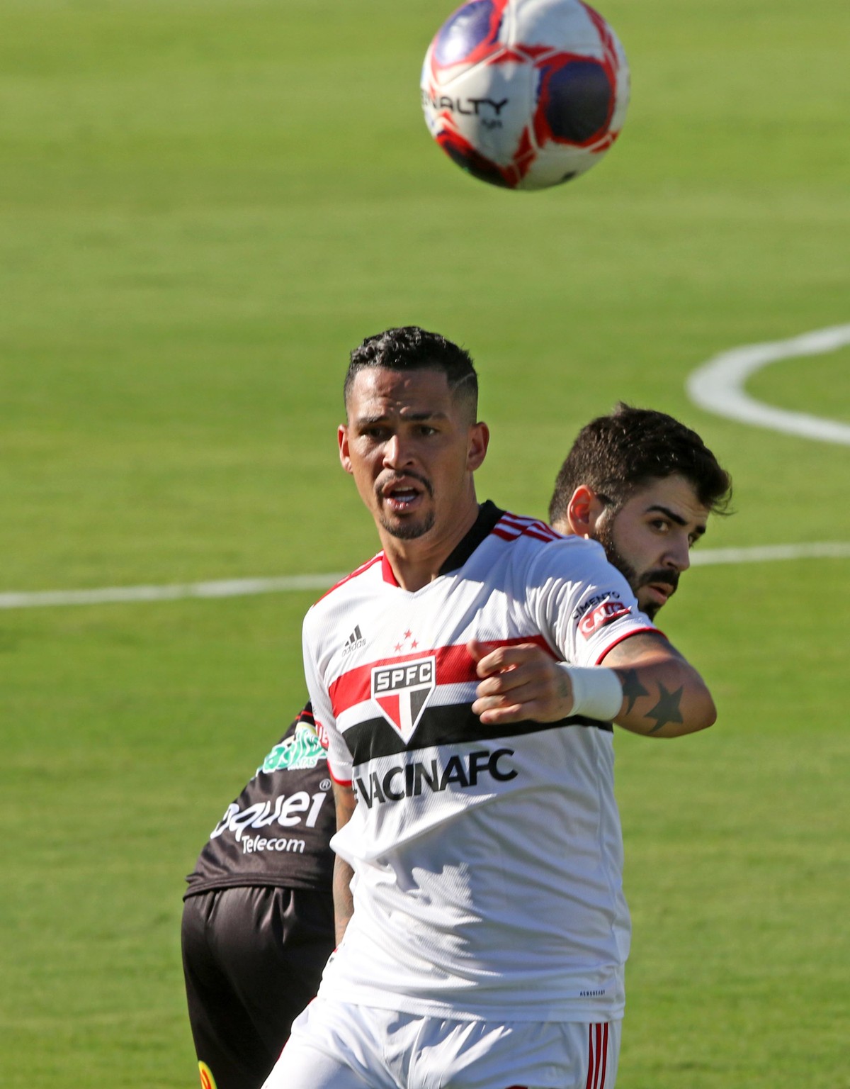 Atuações do São Paulo: Rojas entra bem outra vez, mas Reinaldo erra em ...
