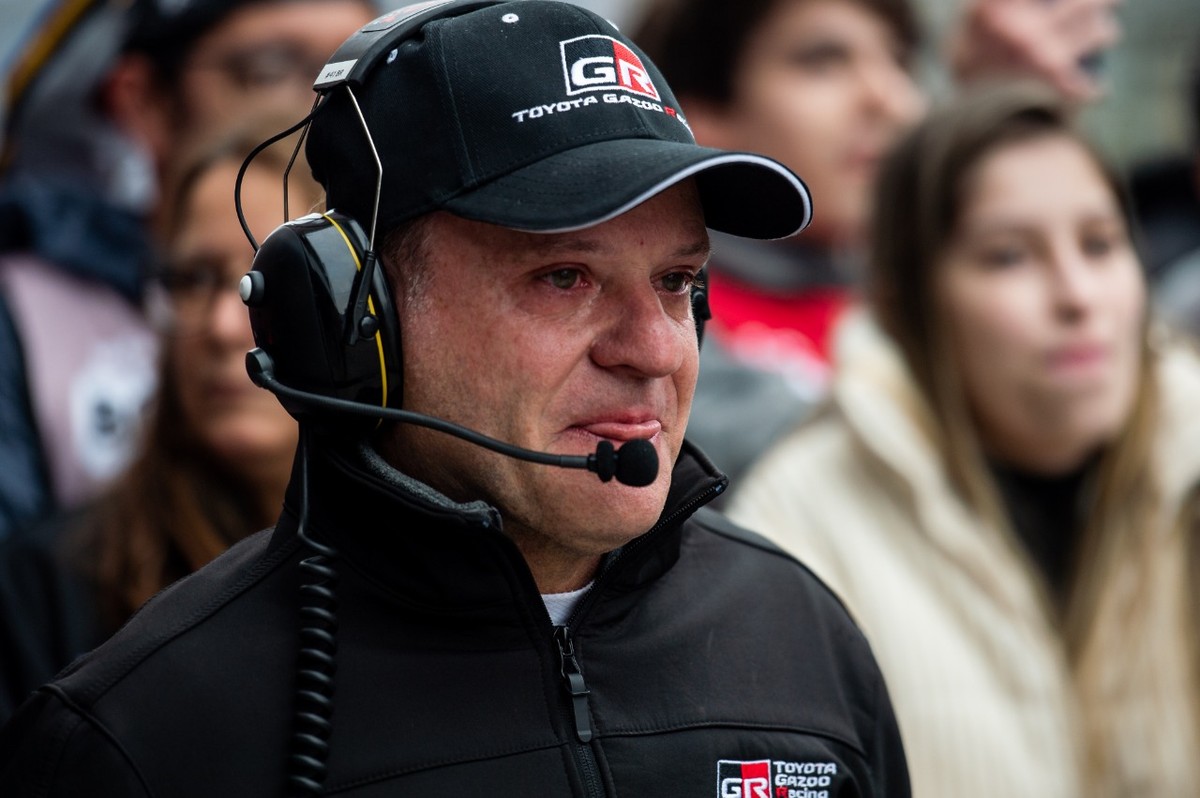 Filho de Rubinho vence em Interlagos e leva o pai às lagrimas no box ...