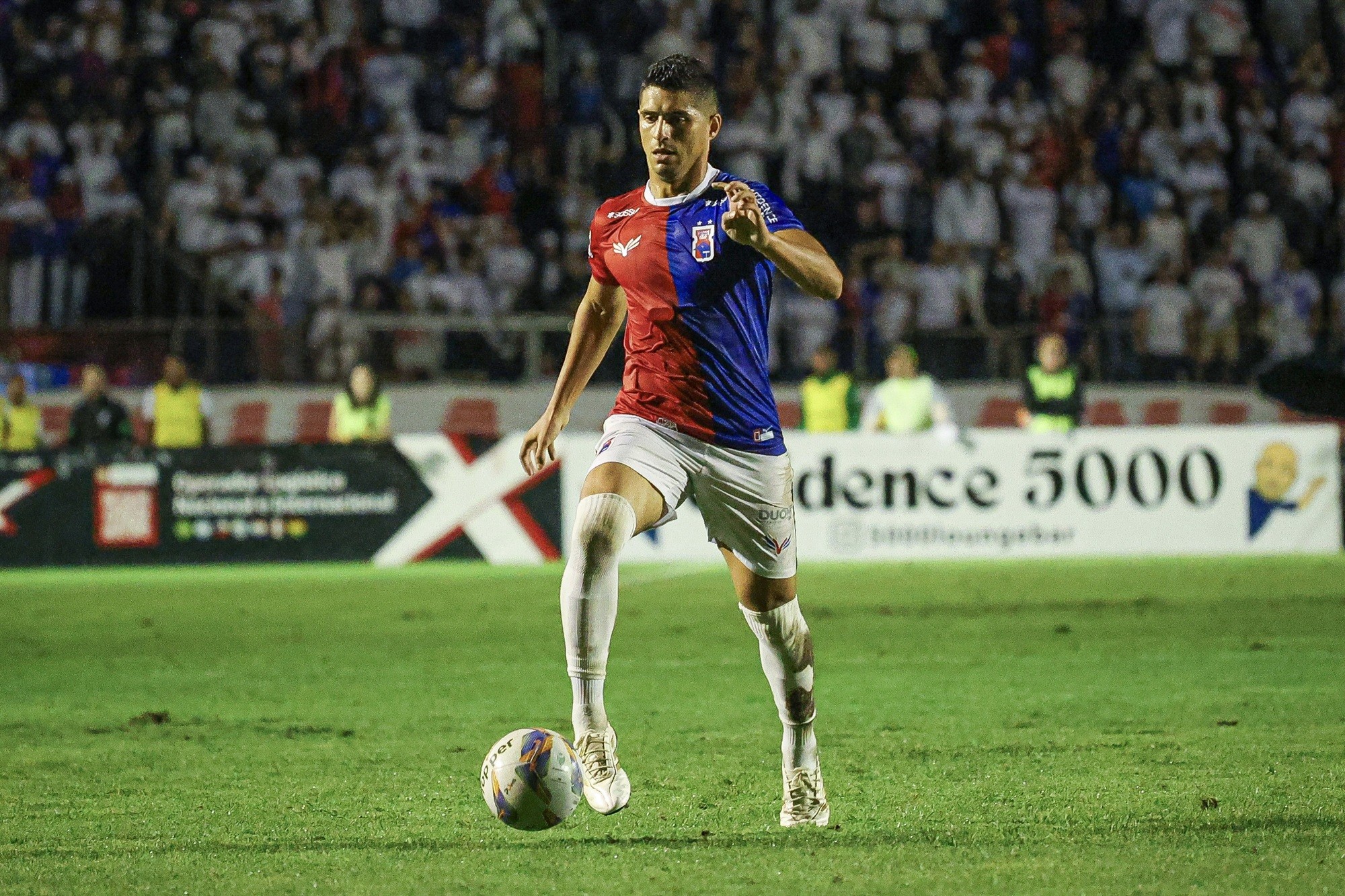 Ex-Santos, Daniel Guedes vive retomada no Paraná Clube após percalços ...