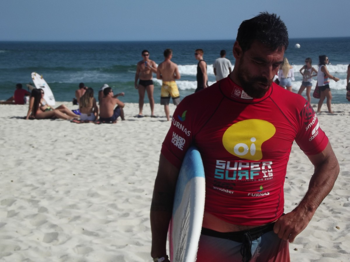 Corpo do surfista Leo Neves será enterrado de frente para os ...