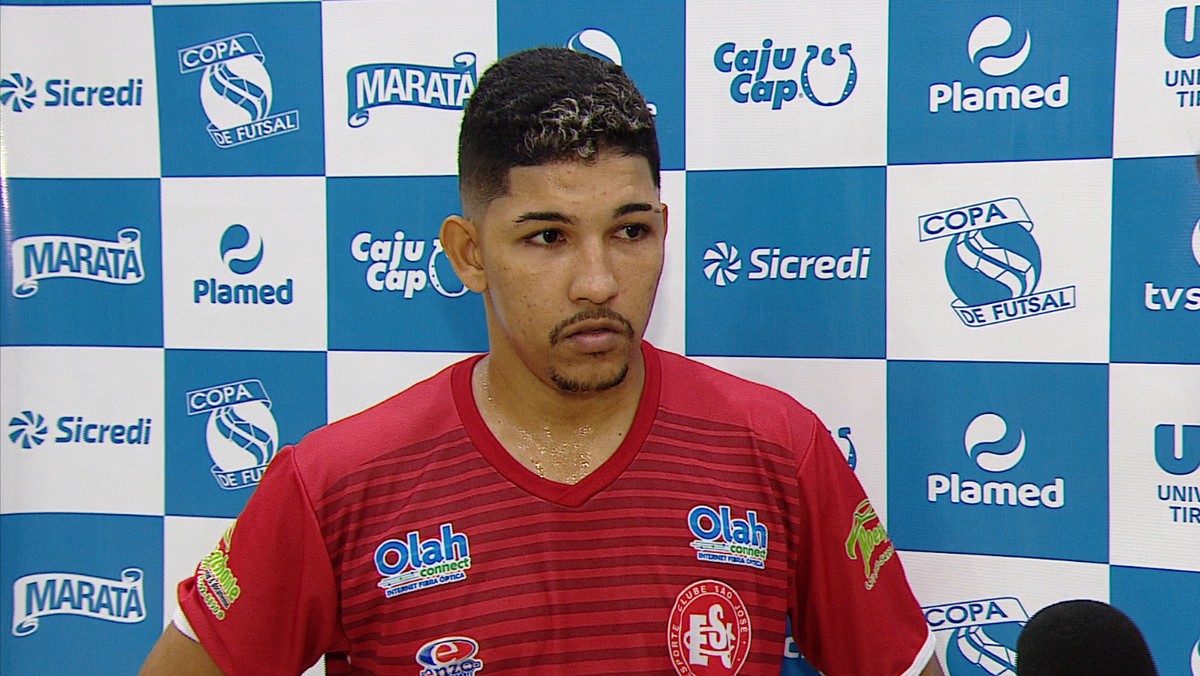 Lucas celebra hat-trick em goleada do Pinhão na Copa TV Sergipe de ...