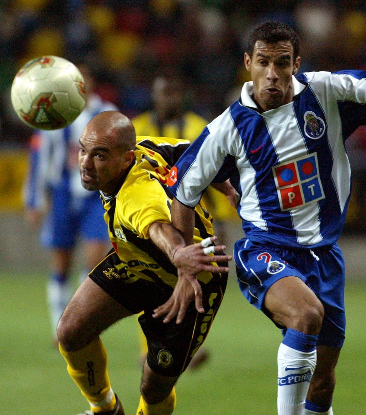Após 25 dias no clube, Maciel, campeão da Liga dos Campeões pelo Porto ...