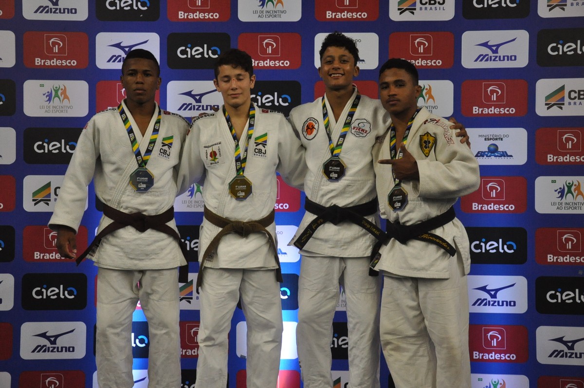 Emerson Silva mantém boa fase e fica com a prata no Brasileiro sub-21 ...