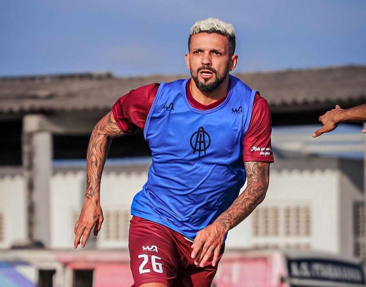 Matheus comemora regularização pelo Itabaiana: "Ansioso pela estreia ...