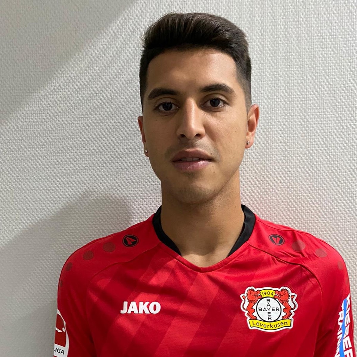 Bayer Leverkusen anuncia contratação de Exequiel Palacios, meia ex ...