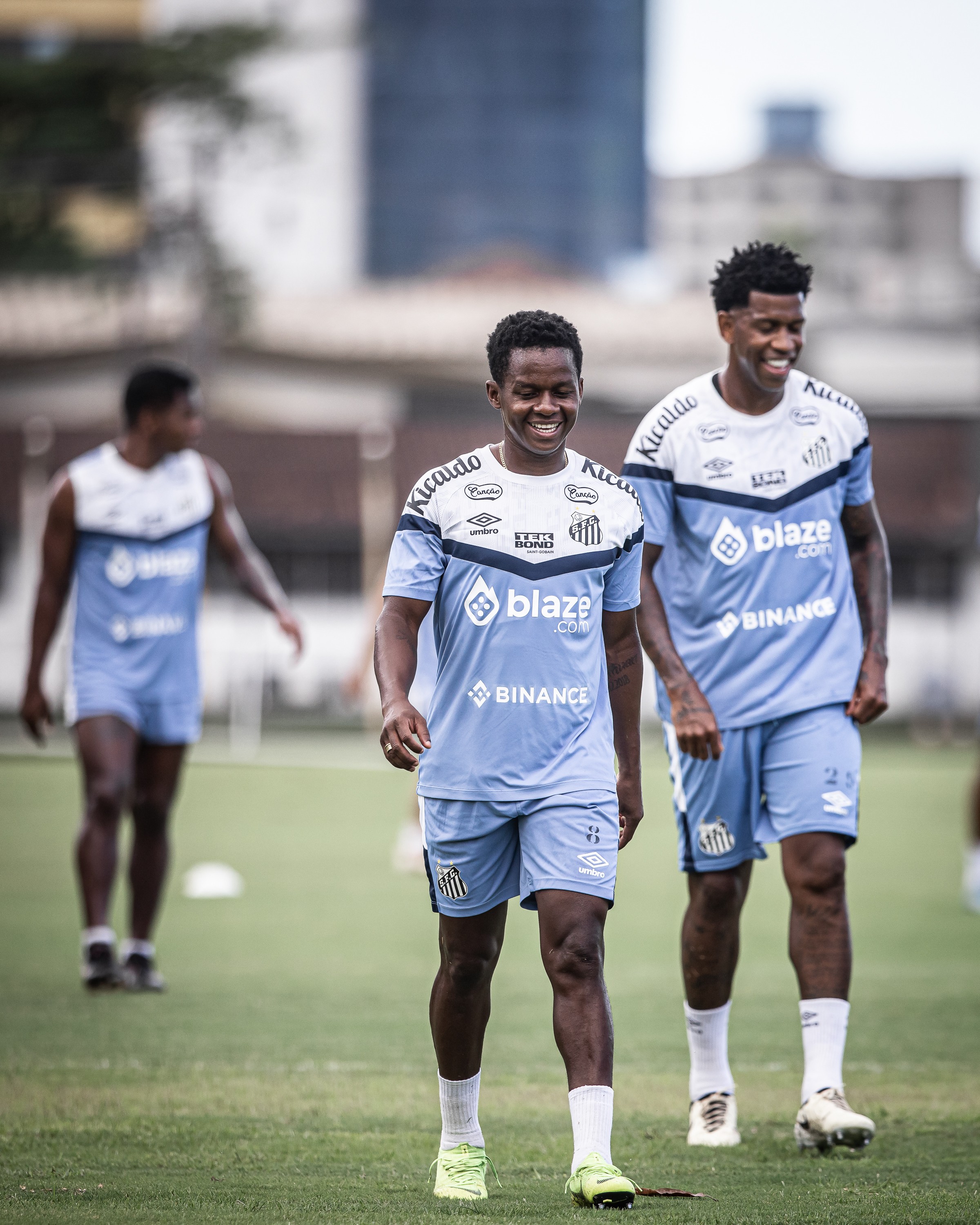 Escalação: Santos deve ter força máxima para enfrentar o Bragantino ...