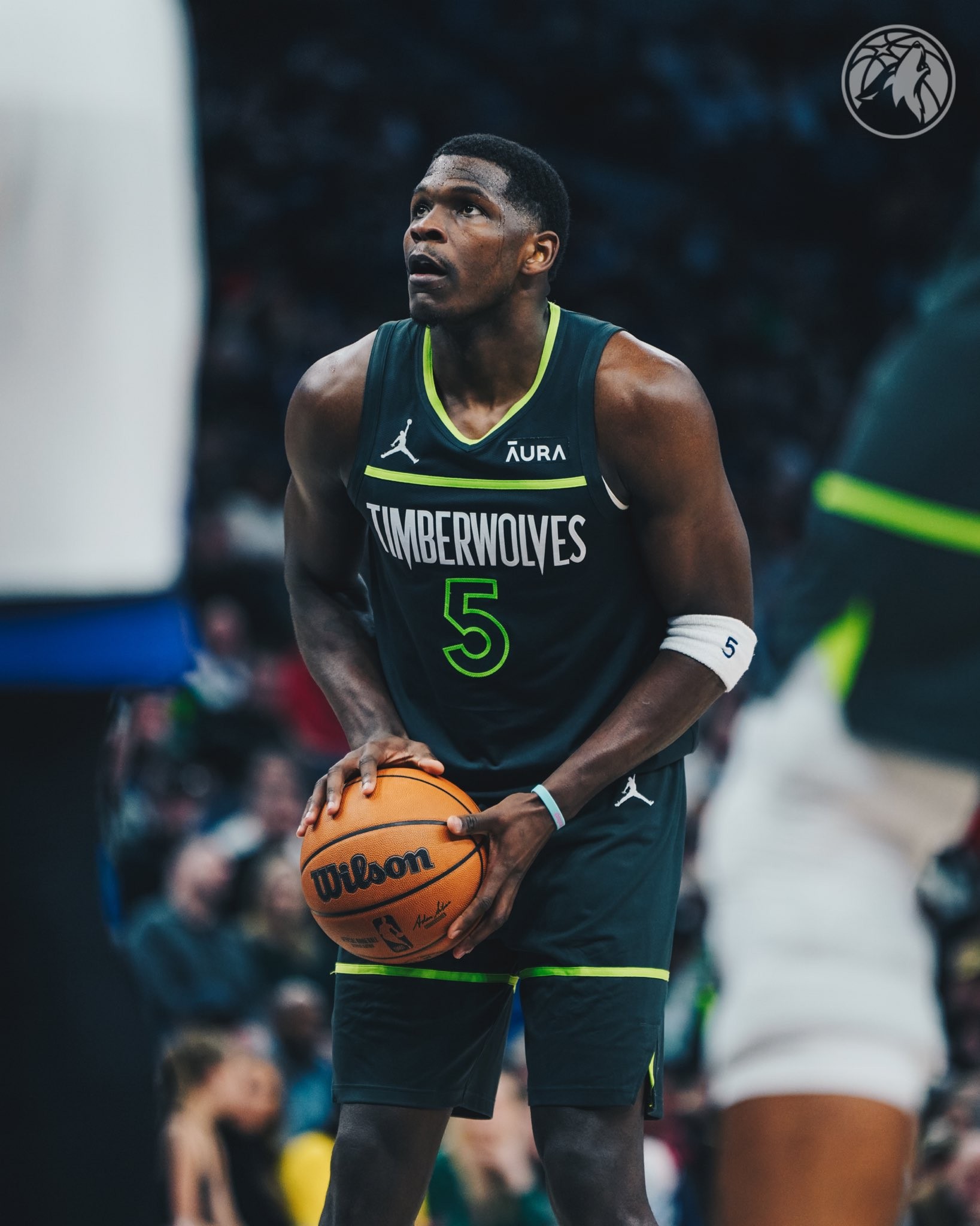 NBA: Anthony Edwards deixa jogo para acompanhar nascimento do filho | Ge