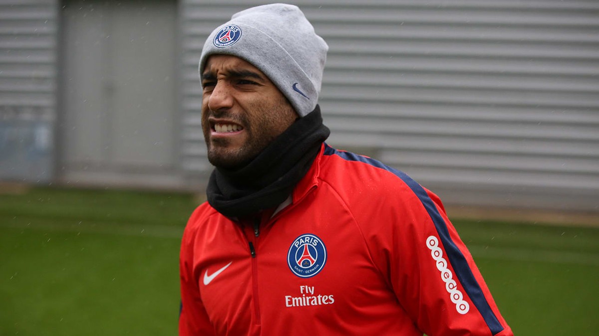 Lucas chega a acordo com Tottenham, diz rádio. PSG exige € 25 milhões ...