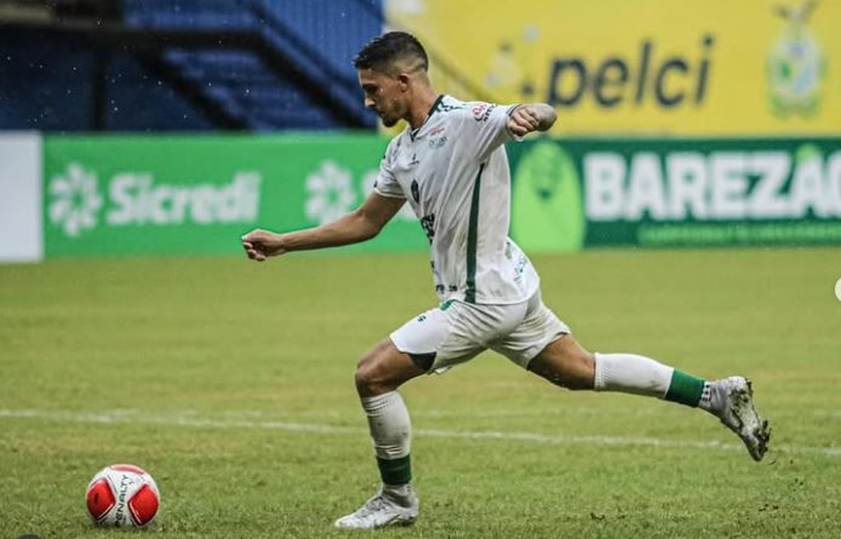 Manaus rescinde e atacante Victor Lima não disputa mais a Série D pelo clube | manaus | ge