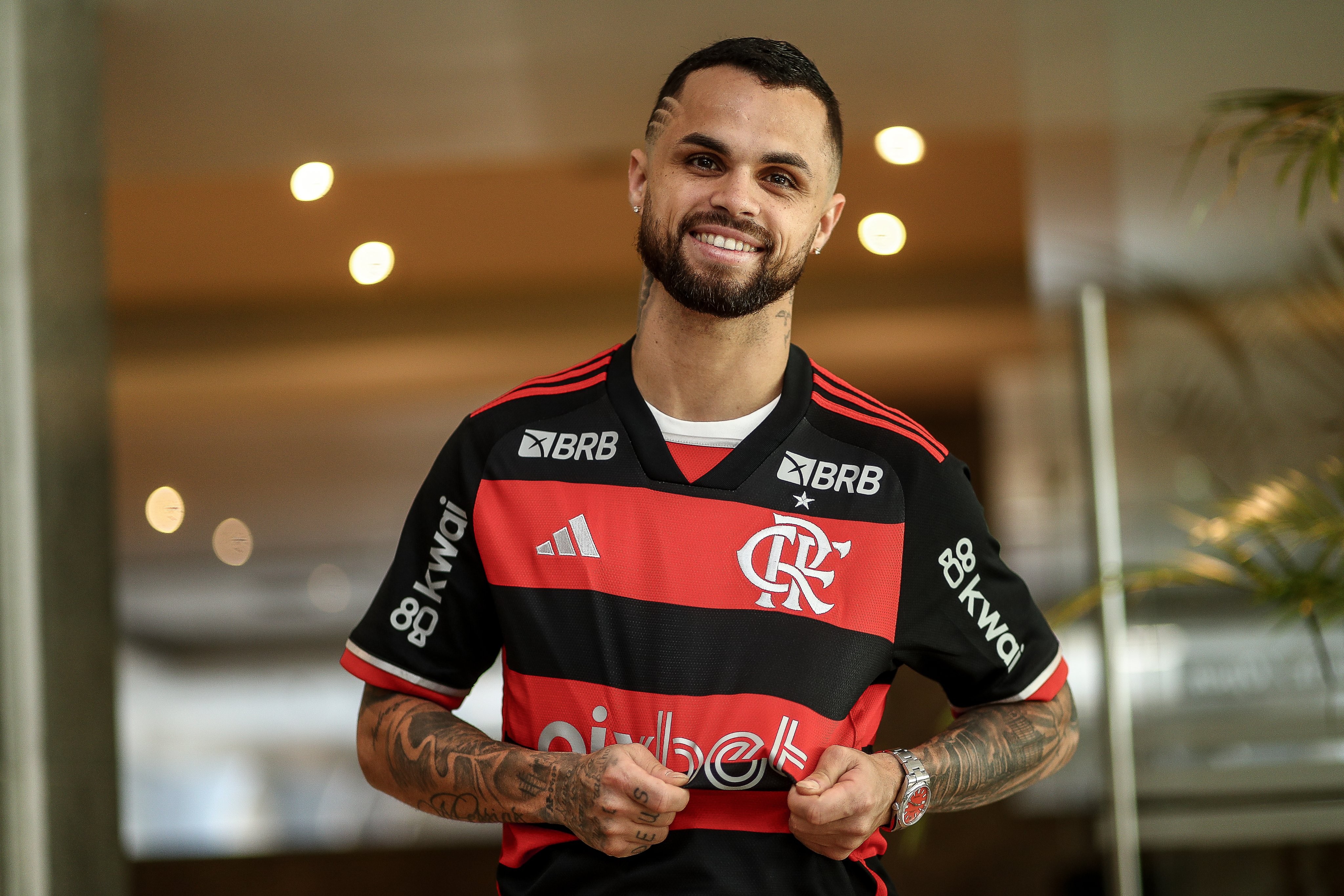 Flamengo anuncia a contratação de Michael: "Meu coração nunca foi ...