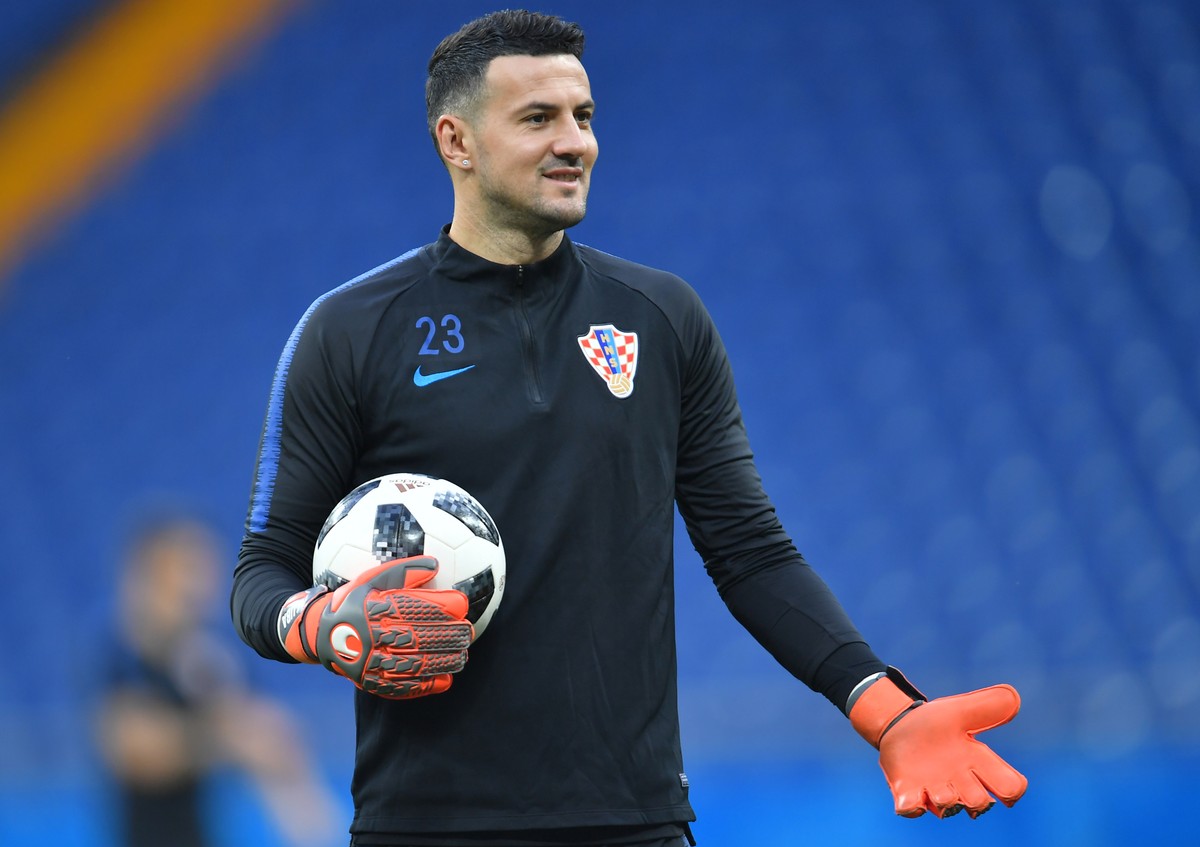 Goleiro da Croácia promete seleção a "200 km por hora" contra a ...