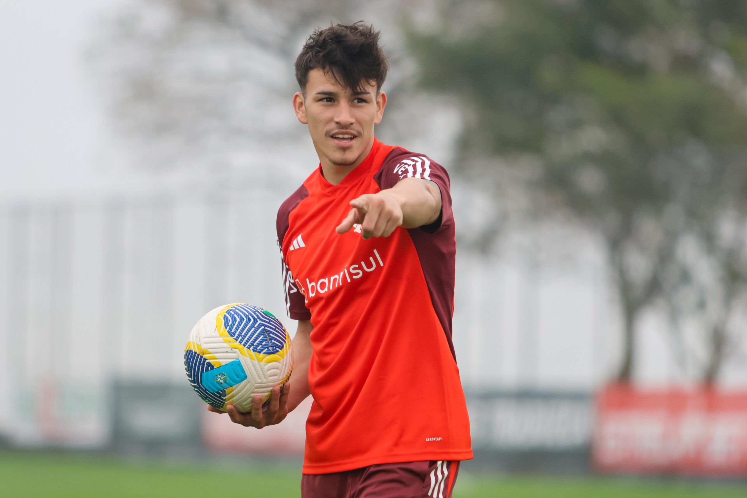 Inter espera fechar compra de Bernabei até o fim da semana; saiba ...