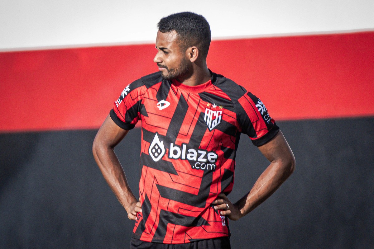 Atlético-GO rescinde contrato com Sillas e vai emprestar Airton ...