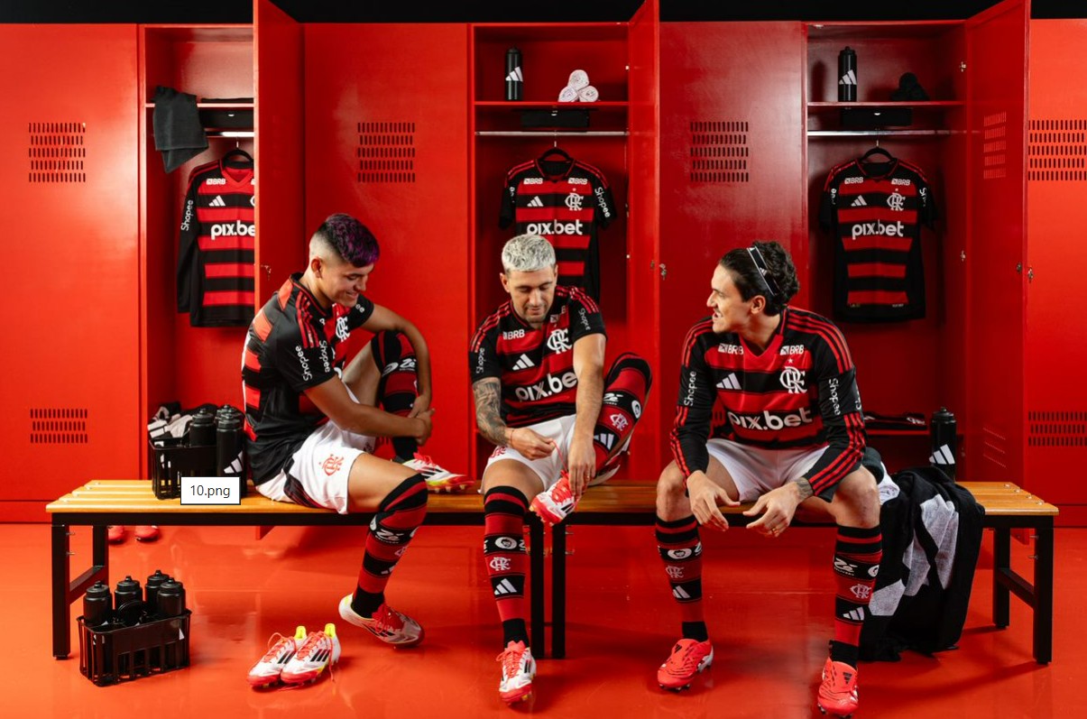Flamengo lança uniforme principal para a temporada 2025; veja fotos | Ge