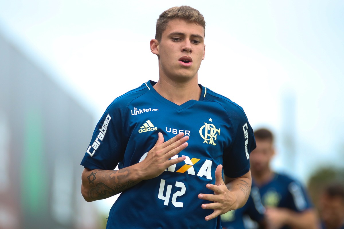 Novo Savio do Fla se credencia como aposta caseira na vaga de Diego ...