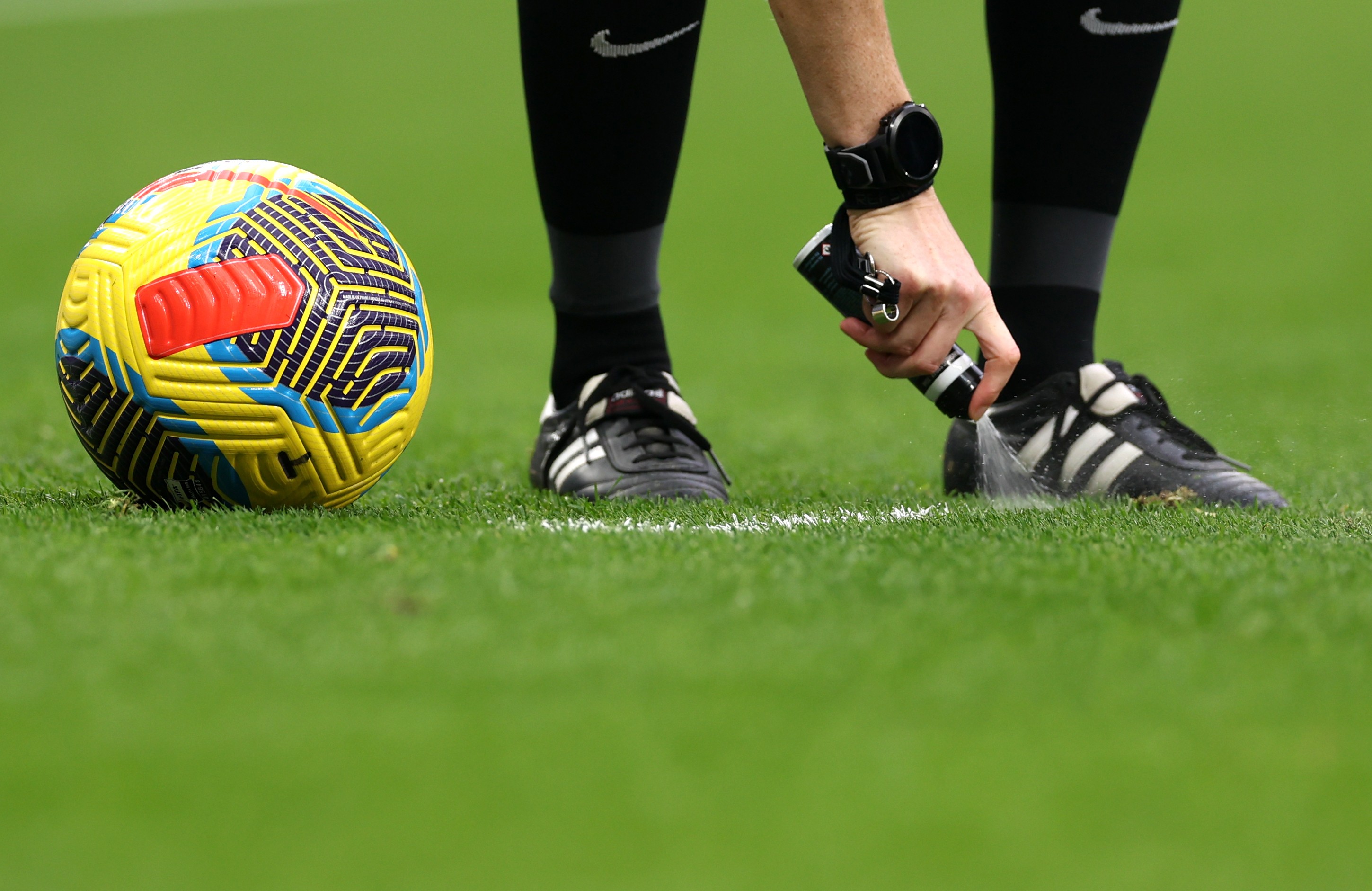 Quem é Heine Allemagne, inventor do spray de barreira que venceu ...