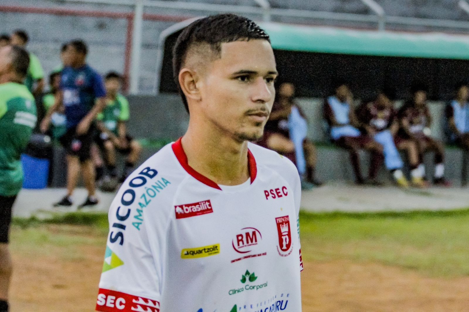 Princesa terá os retornos do meia Juninho, do atacante Dedê e do ...