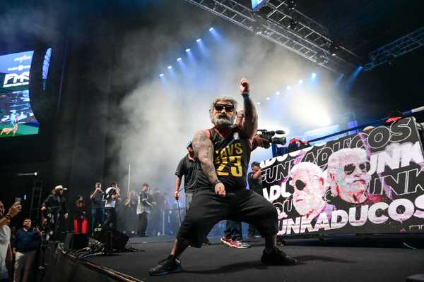 Jason x Scorpion, pole dance... Nove momentos curiosos em Popó x Bambam ...