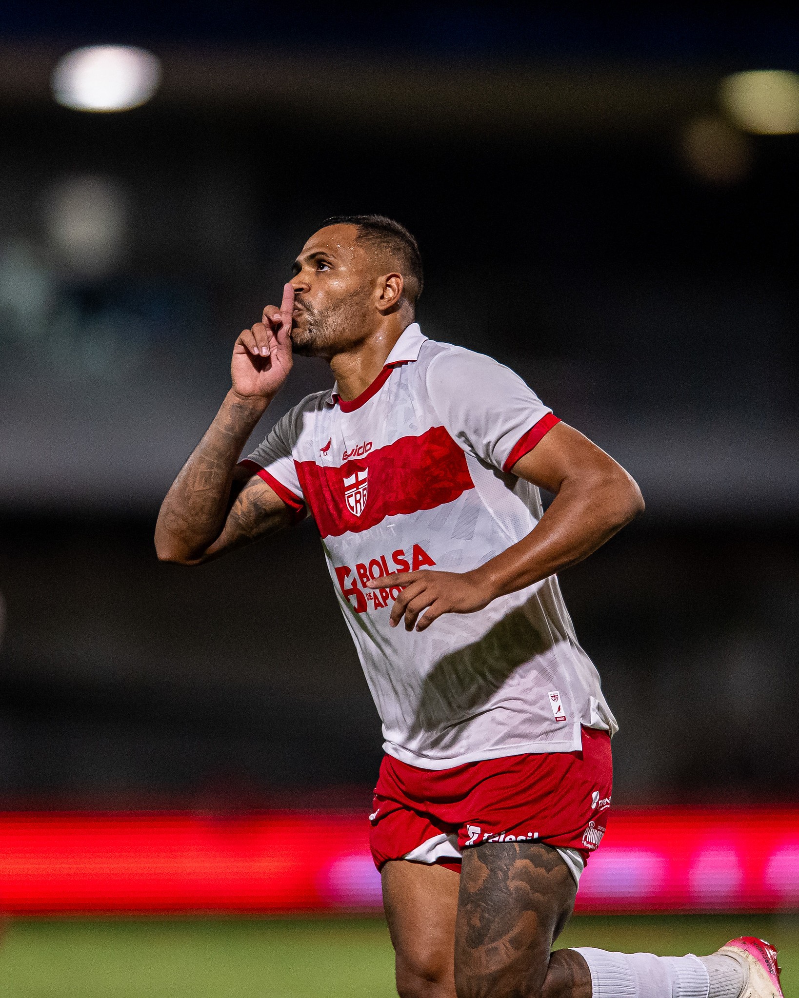 Mikael chega a 13 gols e comanda a artilharia do CRB na temporada | Ge