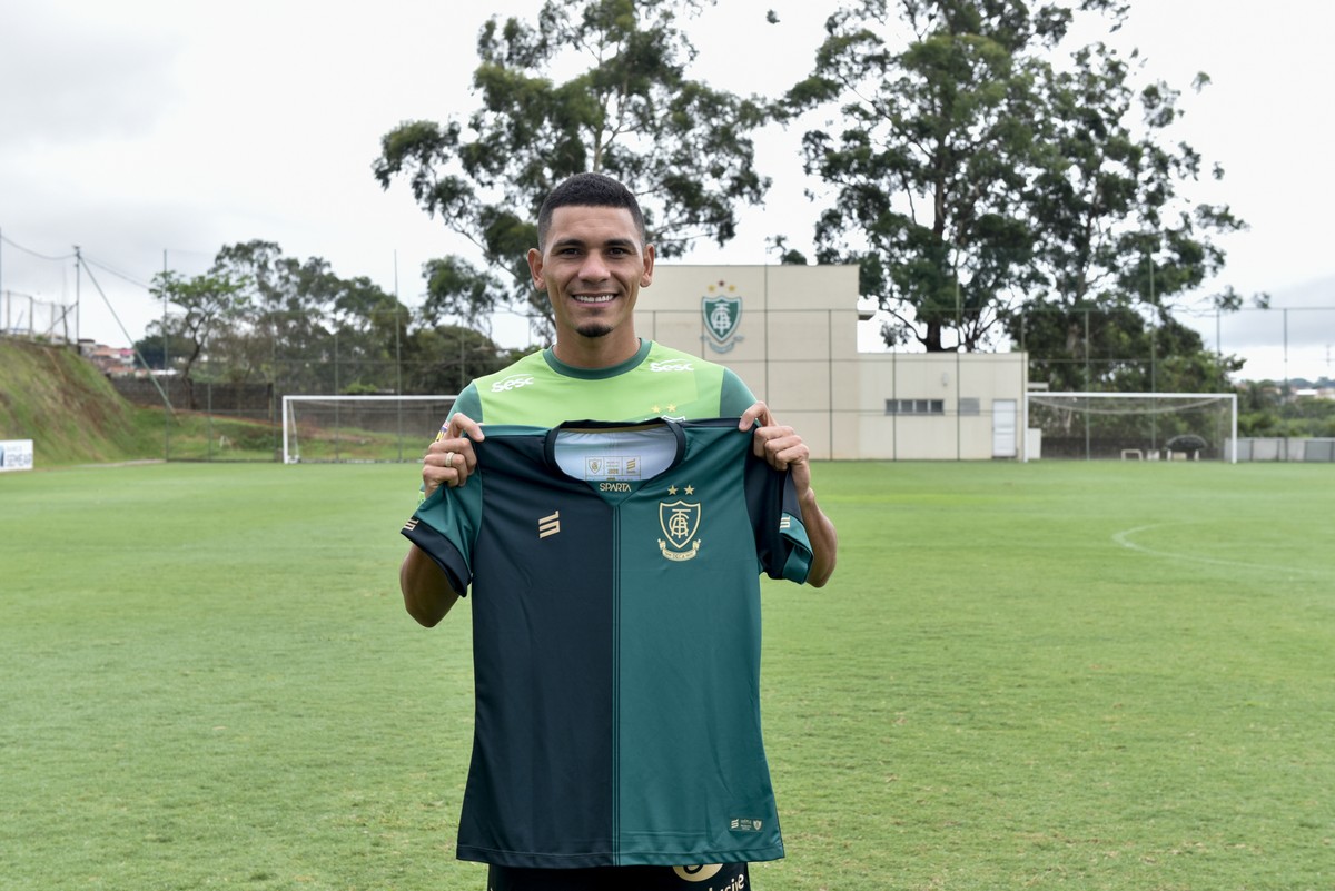 Léo Gomes chega focado no acesso pelo América-MG e diz que prefere ...