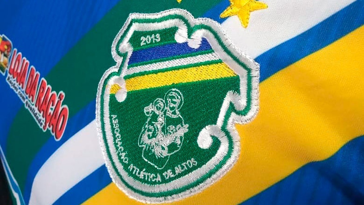 Altos divulga novos uniformes e anuncia lojas física e virtual; camisa ...