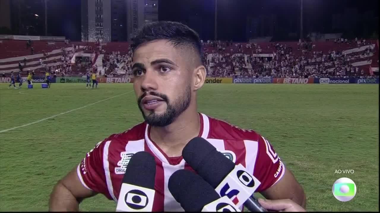 Bryan se emociona com volta aos gramados oito meses após cirurgia: "Pra ...