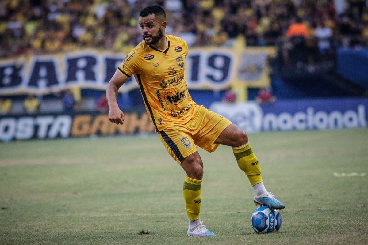 Tavares retorna de suspensão e espera repetir feito do acesso, mas ...