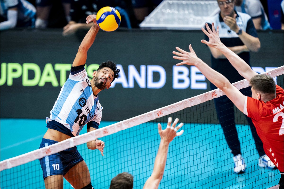 Campinas anuncia Nicolas Lazo, ponteiro da seleção argentina | volei | ge