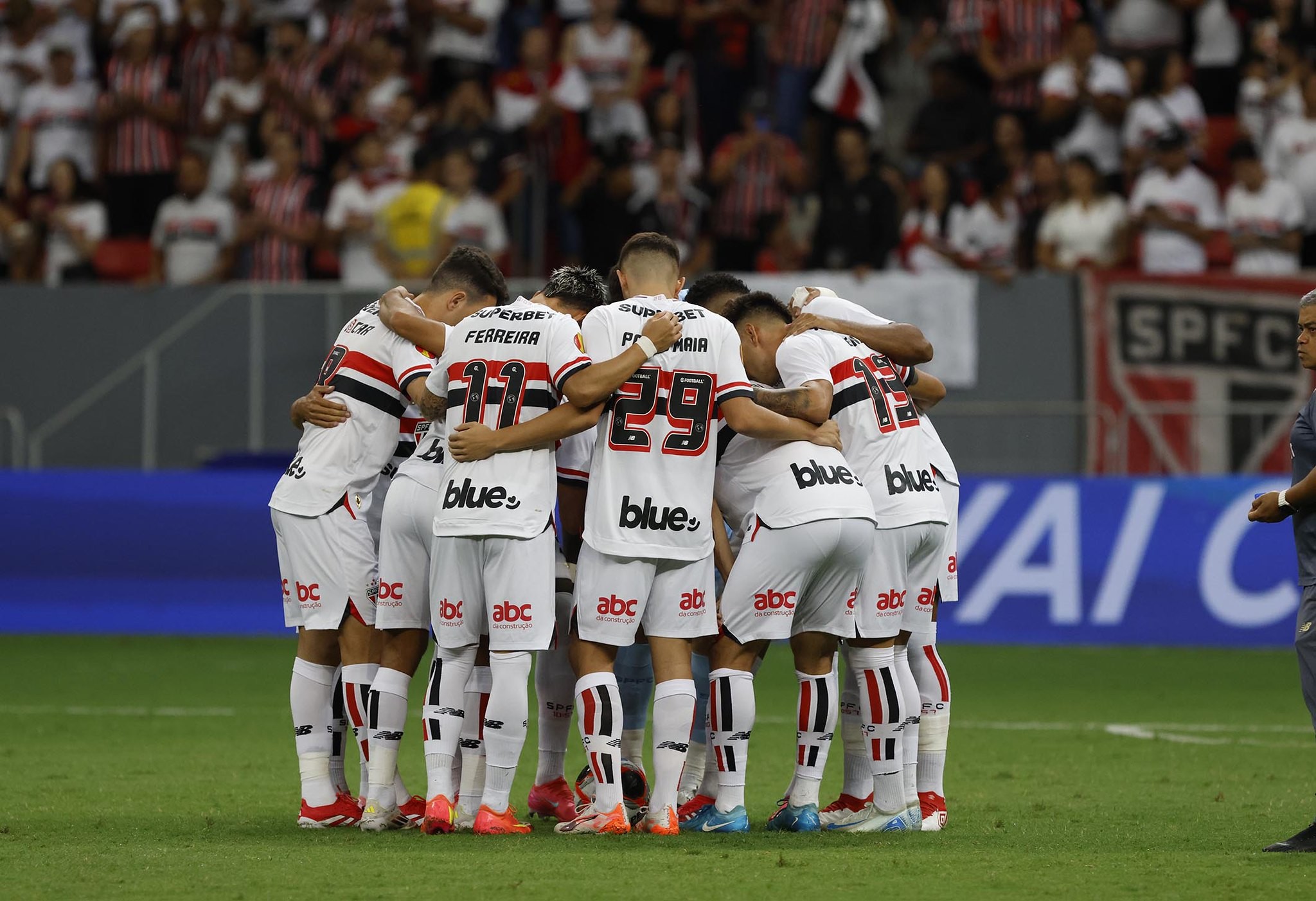 Atuações: com titulares, São Paulo sofre mesmo com um jogador a mais ...