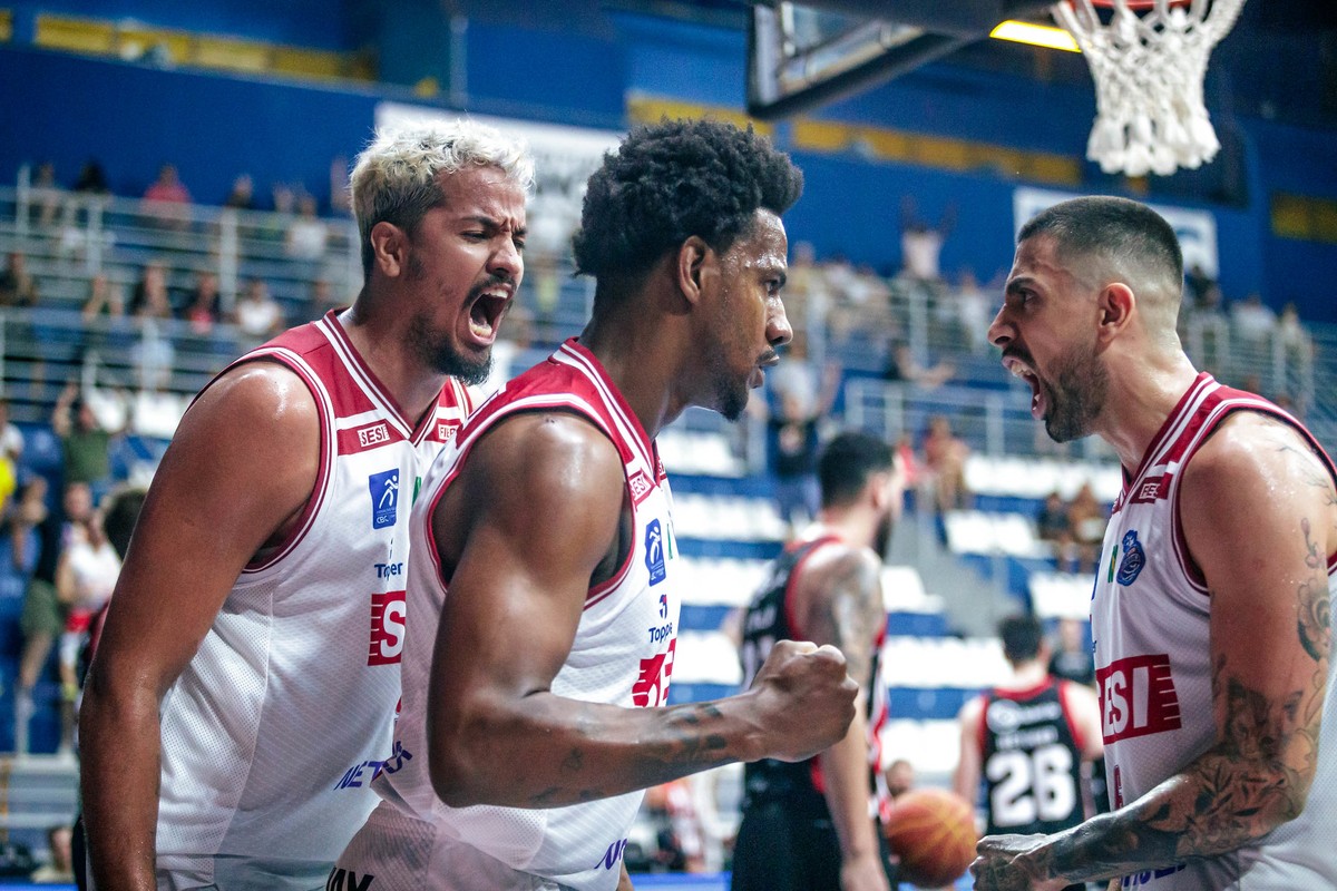 Atual campeão, Franca supera o rival São Paulo com placar 'centenário ...