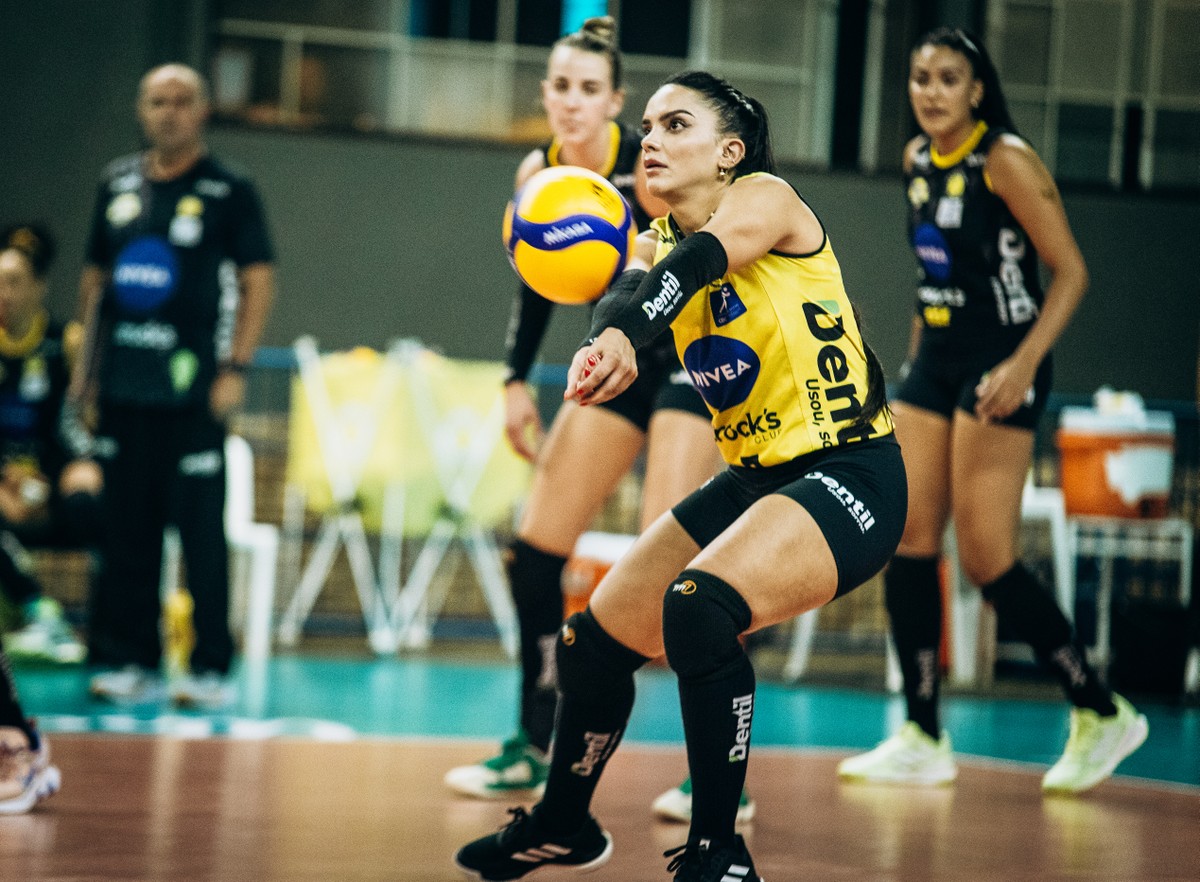 Líberos Natinha e Suelen renovam com Praia Clube | vôlei | ge