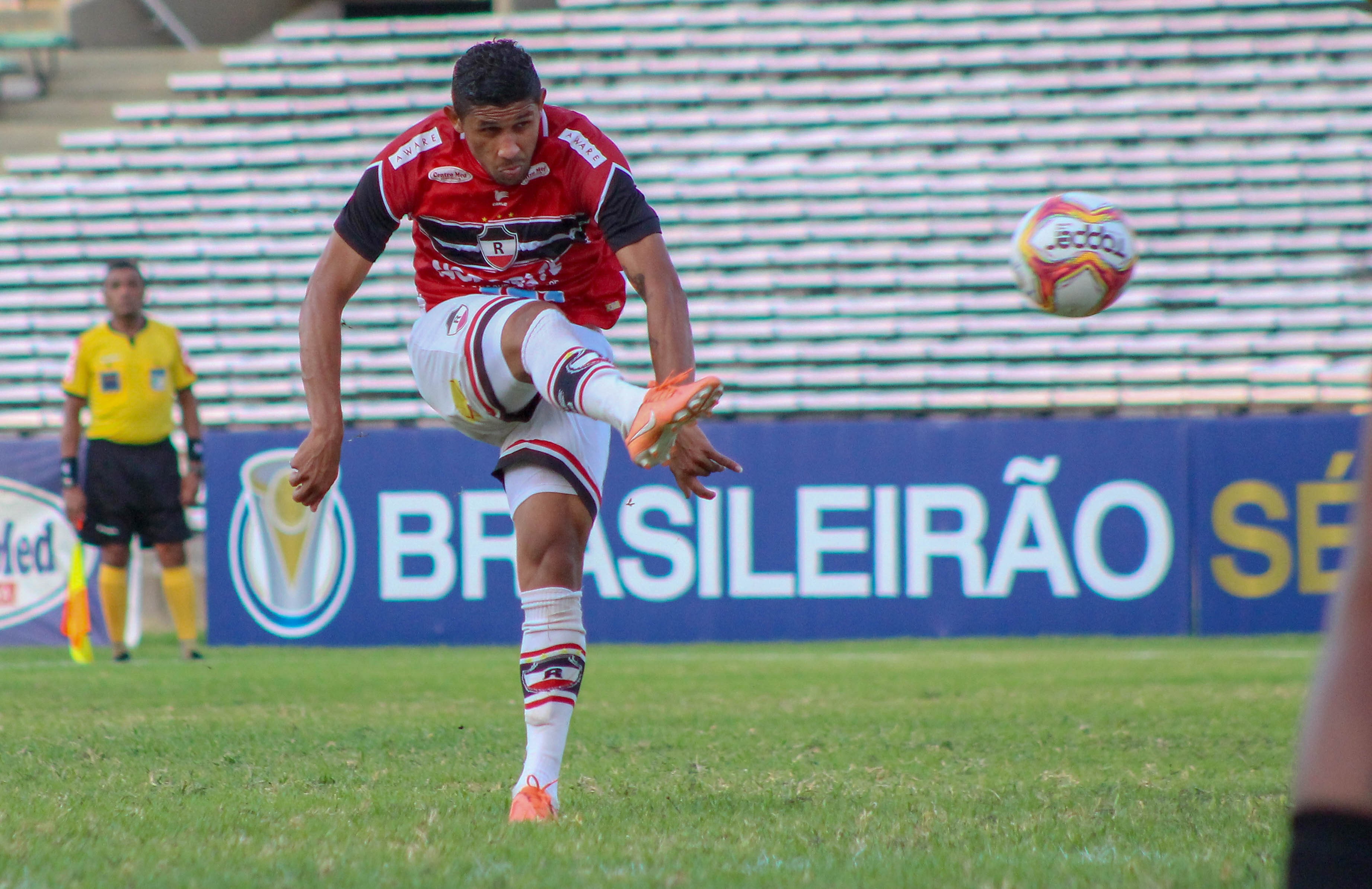 ASA anuncia contratação do atacante Erivan, ex-River-PI | Ge