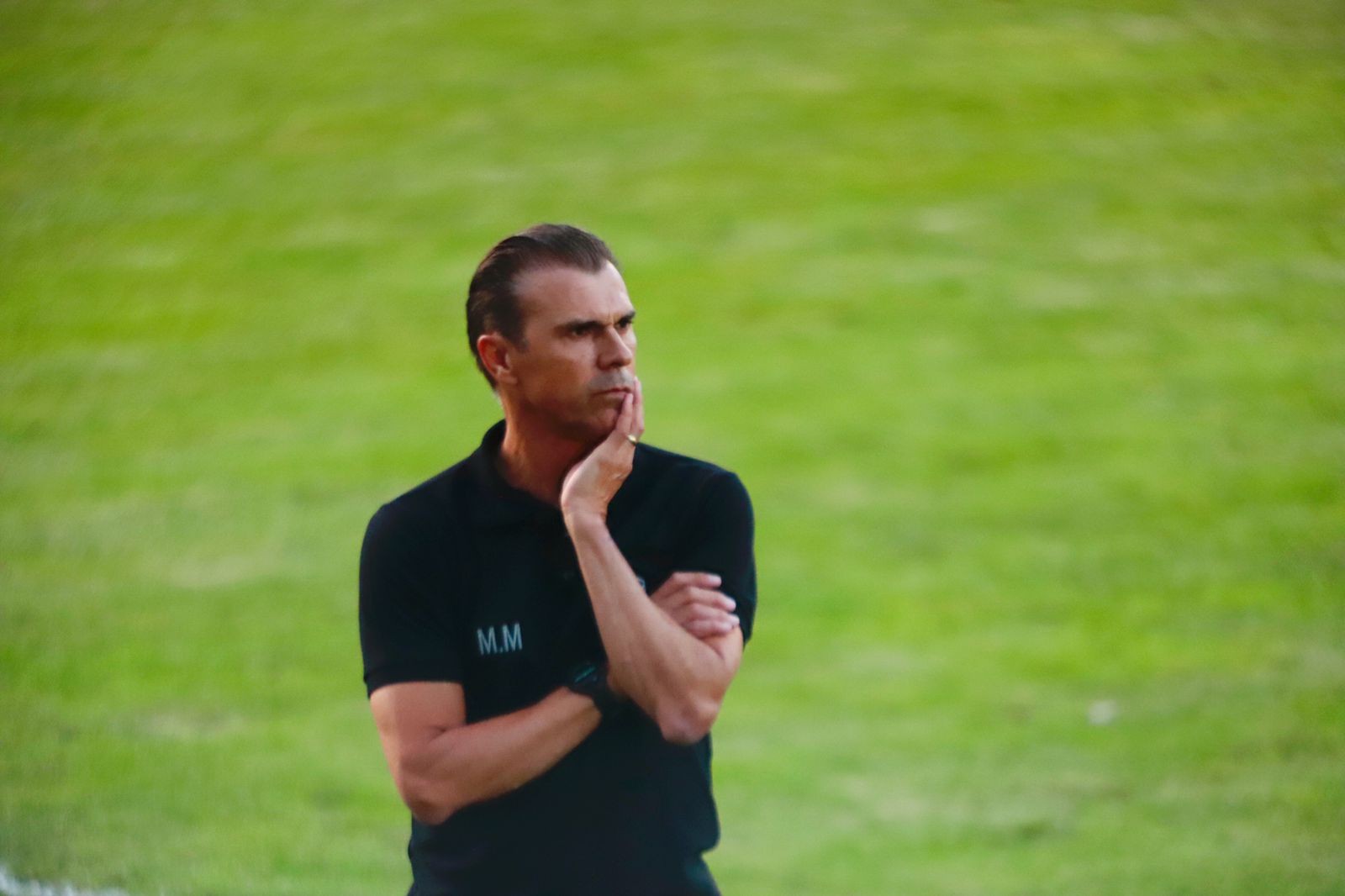 Após derrota de virada, Retrô demite o técnico Milton Mendes | Ge